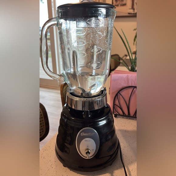 Oster | Kitchen | Osterizer Black And Silver Blender | Poshmark